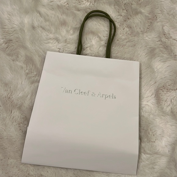 Van Cleef & Arpels | Bags | 2 Inch Van Cleef Arpels Vca Paper Bag ...